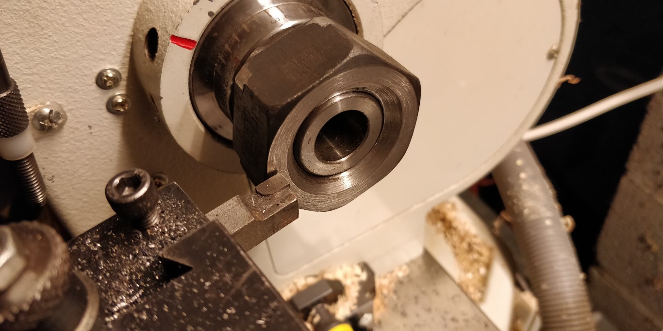 Precision metal chuck faceplate for a wood lathe - HomemadeTools.net