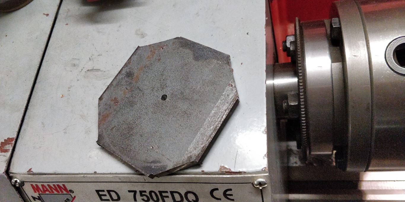 Precision metal chuck faceplate for a wood lathe - HomemadeTools.net