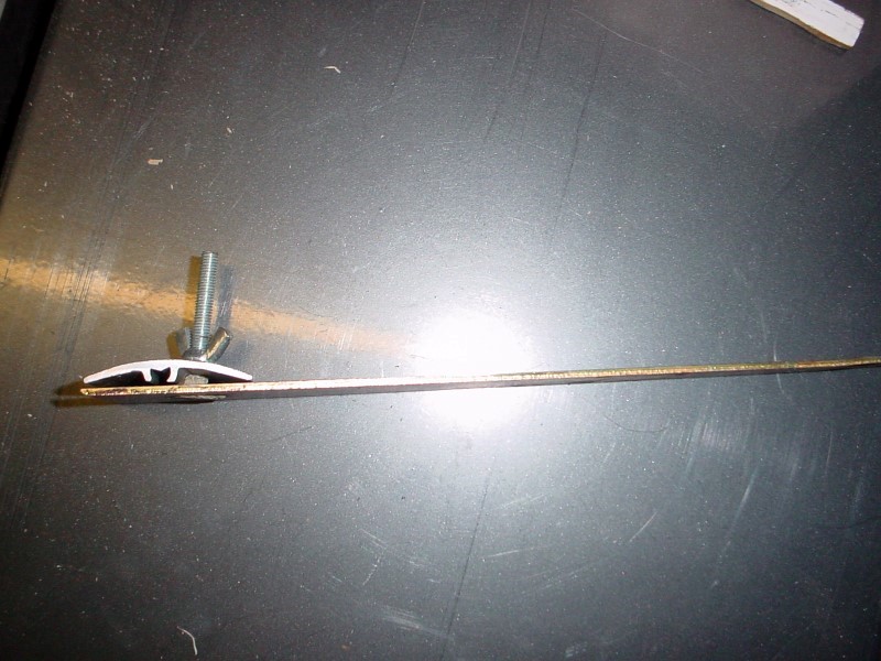 Slim jig for low angle shapening - HomemadeTools.net